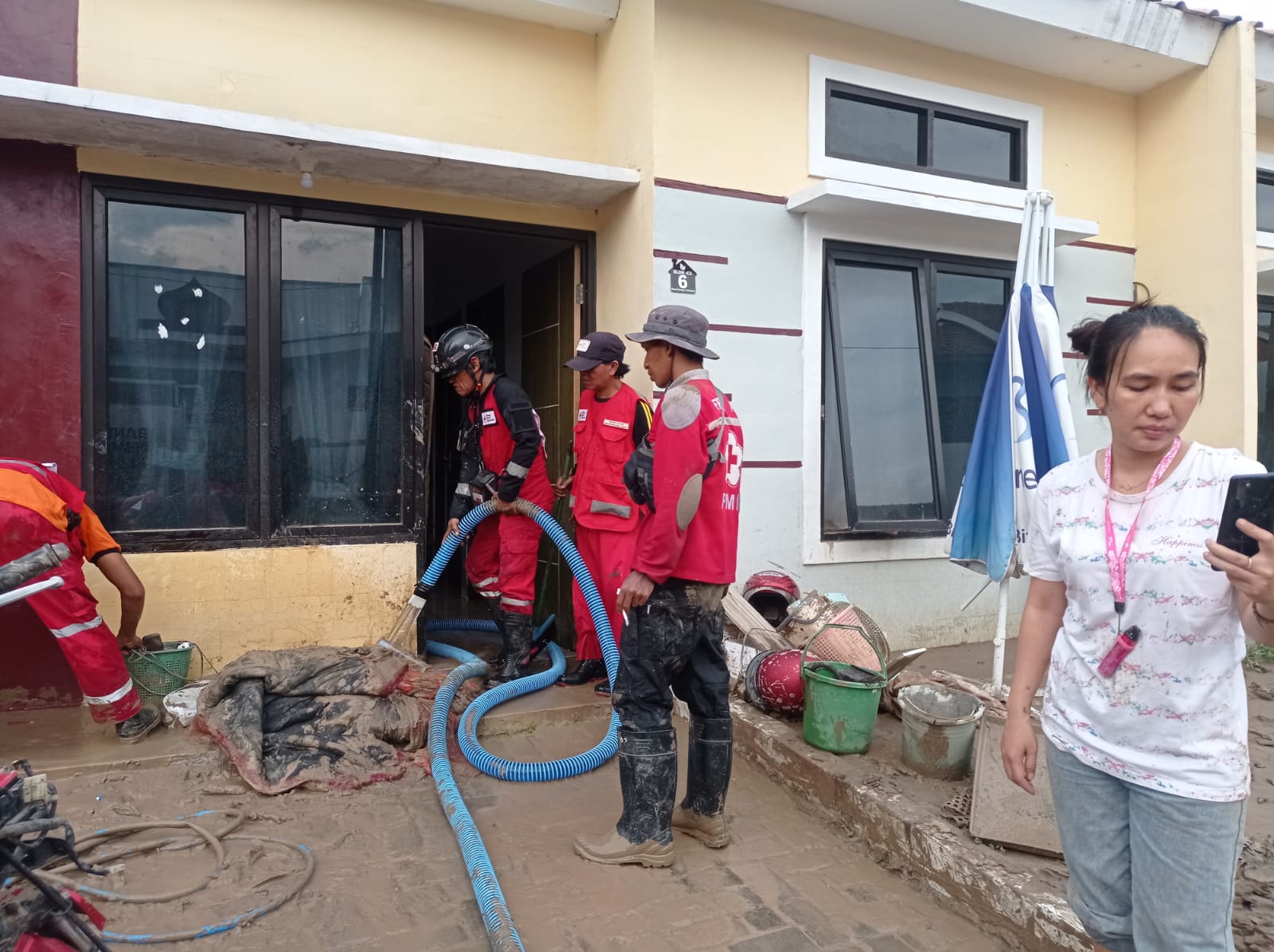 PMI Kota Semarang Respon Cepat Tanggap Darurat Bencana Banjir - PMI ...